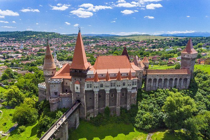 Tour to Corvin Castle in Hunedoara & Alba Iulia - FAQ