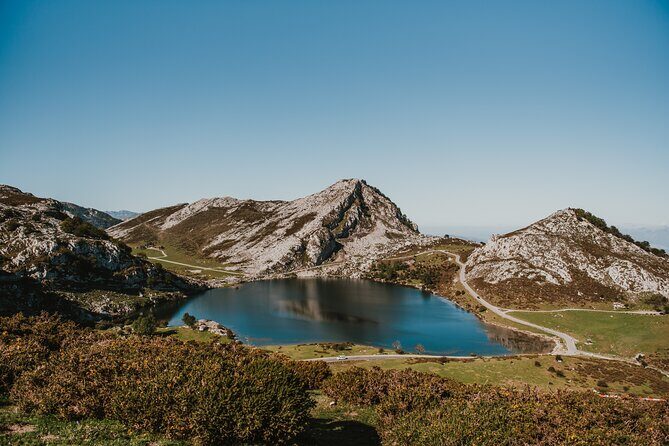 Tour to Lakes of Covadonga, Onís Cangas and Ballasts from Gijón - Key Points