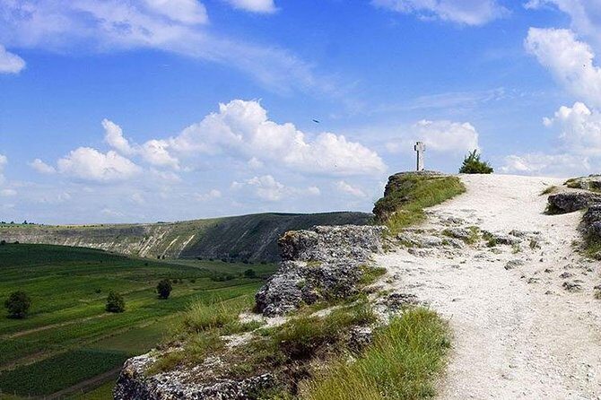 Tour to Old Orhei &Cave Monastery &Cricova cellar tour - FAQ