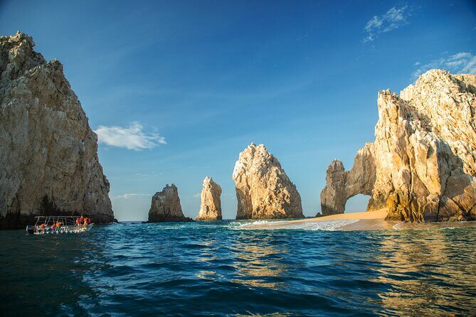 Tour to the Arch of Cabo San Lucas in a transparent glass boat - The Sum Up