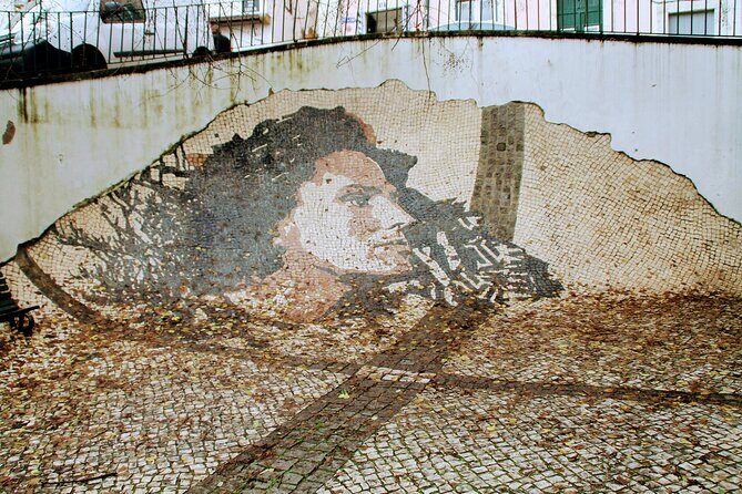 Tour TukTuk 3 hours Lisbon Free Pick-up - Who Will Enjoy This Tour Most?