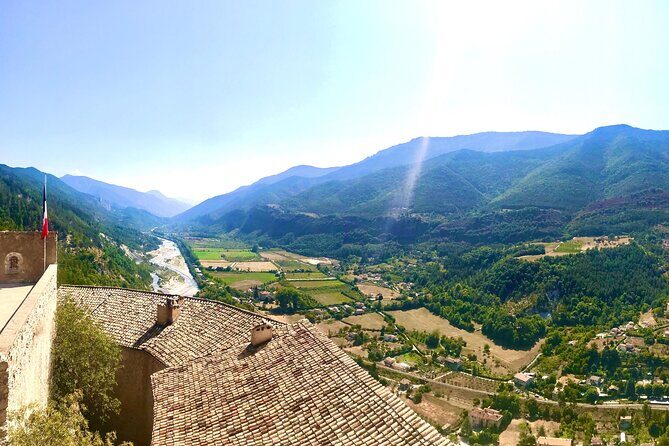 Tour with the Mountain Train, Trek to Mystic Forest and Castle - Key Points