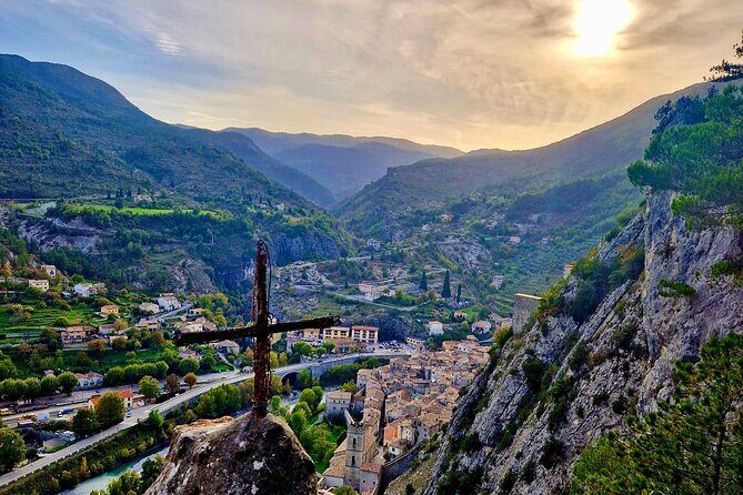 Tour with the Mountain Train, Trek to Mystic Forest and Castle - Why This Tour is a Must for Certain Travelers