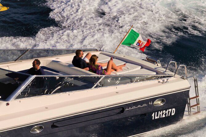 Tours on Itama 50: Capri, Amalfi Coast, Ischia and Procida - Key Points