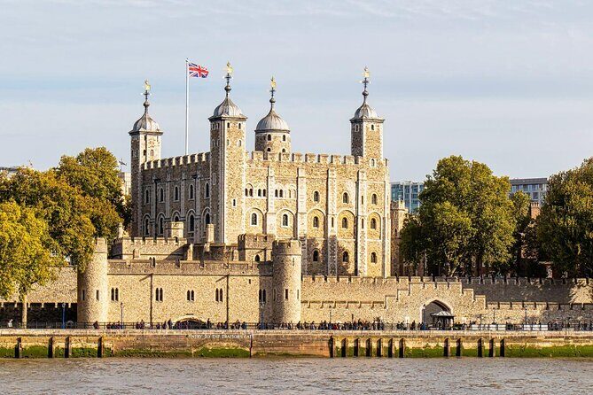 Tower of London and Crown Jewels Exhibition Ticket - Key Points