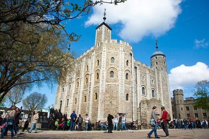Tower of London & Crown Jewels Tour with Beefeater Meet & Greet - Overall Experience and Reviews