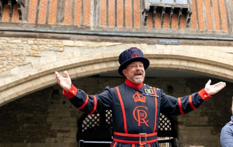 Tower of London Early Access & Beefeater Opening Ceremony - Starting Point and First Impressions