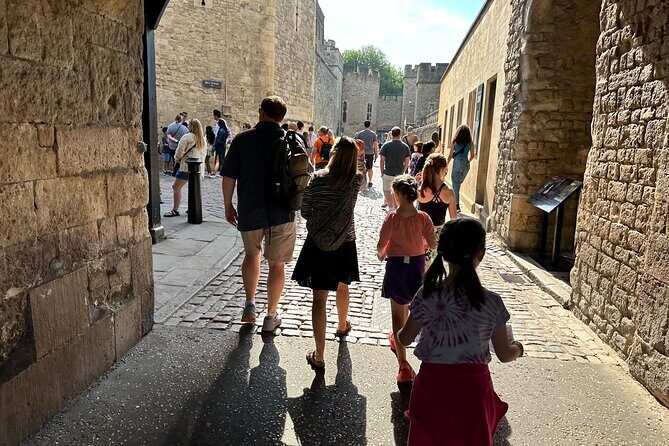 Tower of London for kids & families Private Guided Tour with pre-booked Tickets - A Deep Dive into the Itinerary