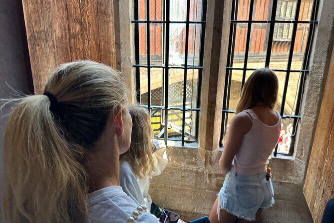 Tower of London for kids & families Private Guided Tour with pre-booked Tickets - FAQs
