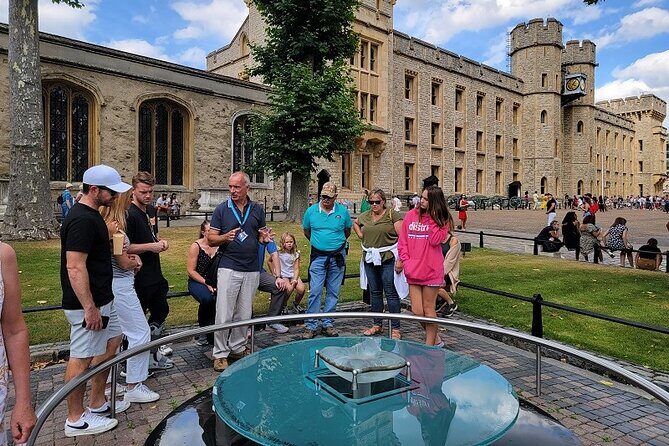 Tower of London: Guided Tour with Thames River Cruise - FAQ