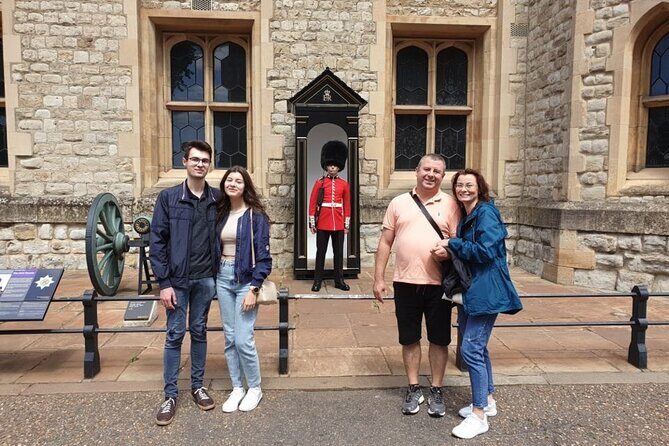 Tower of London Private Tour for Families and Friends - The Value of This Tour