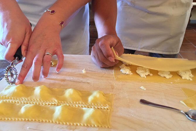Traditional Cooking Class in San Gimignano - The Itinerary: A Typical Day in the Kitchen