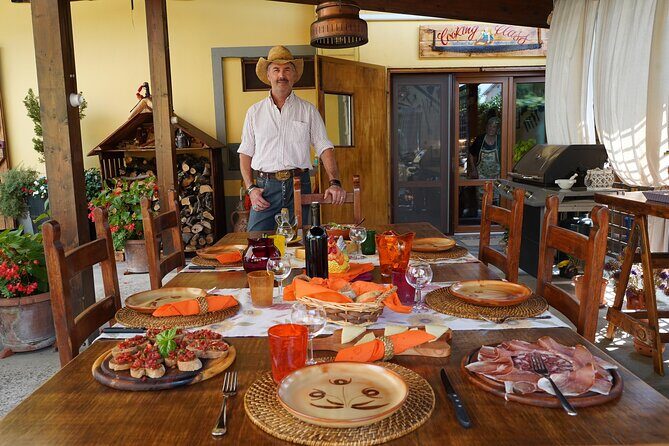 Traditional Farmhouse Cooking Experience in Lucca with Lunch or Dinner - Key Points