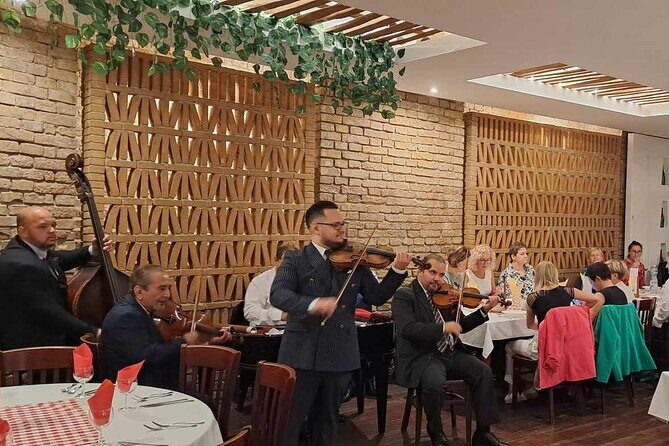 Traditional Hungarian Dinner with Live Gypsy Music - Key Points