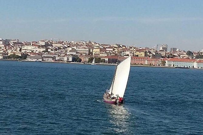 Traditional Lisbon Boat Experience - Exclusive - The Itinerary in Detail