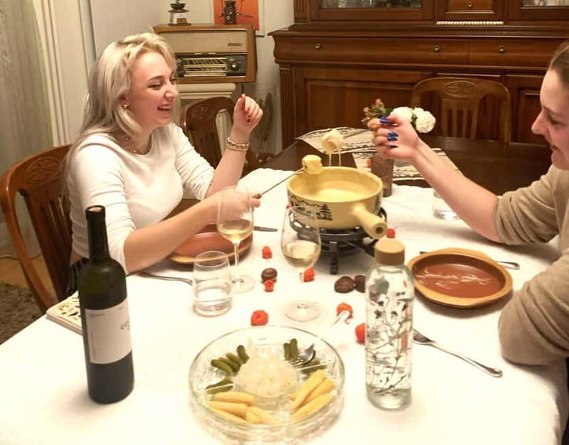 Traditional Swiss Dinner: Cheese Fondue, Appetizers/Dessert - Key Points