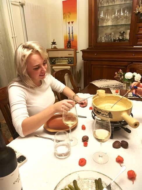 Traditional Swiss Dinner: Cheese Fondue, Appetizers/Dessert - FAQs