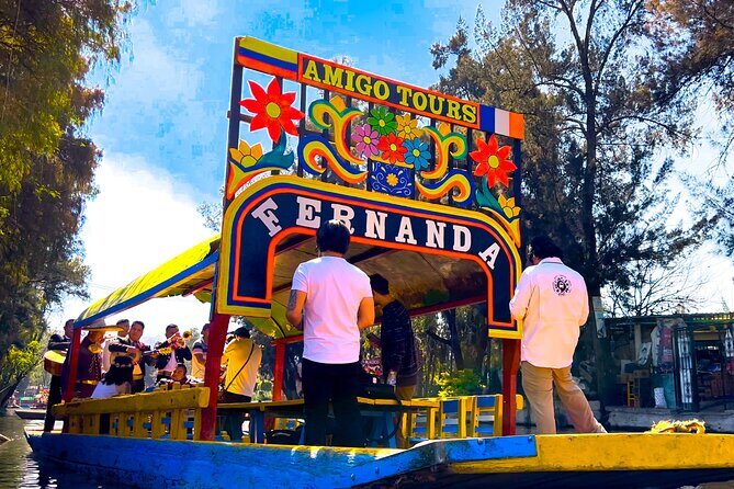 Trajinera Party at Xochimilco with Drinks, Mariachi & Tacos - An In-Depth Look at the Trajinera Party Experience