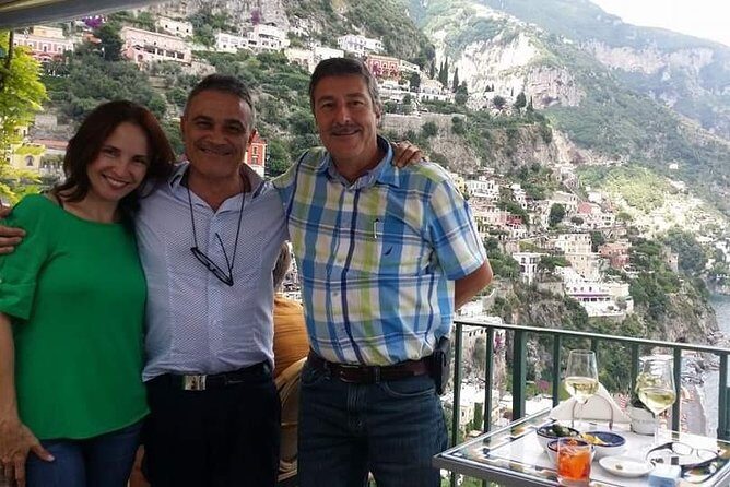 Transfer also for disabled Naples / Sorrento / Amalfi Coast - The Sum Up