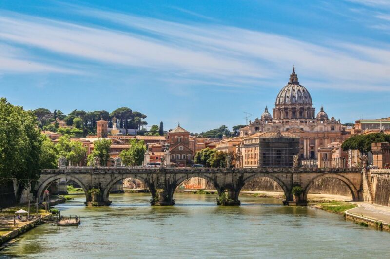 Transfer Between Florence and Rome with Sightseeing Stop - The Experience: What Reviewers Say