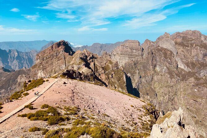 Transfer from Achada do Teixeira to Pico do Arieiro - A Closer Look at the Transfer Experience