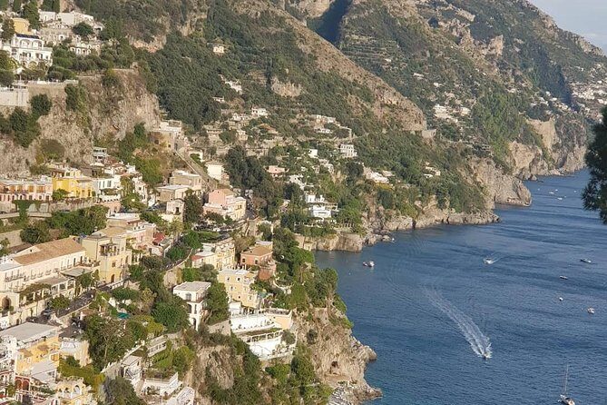 Transfer From Naples airport or station to Positano and vice versa - The Details of the Transfer Service
