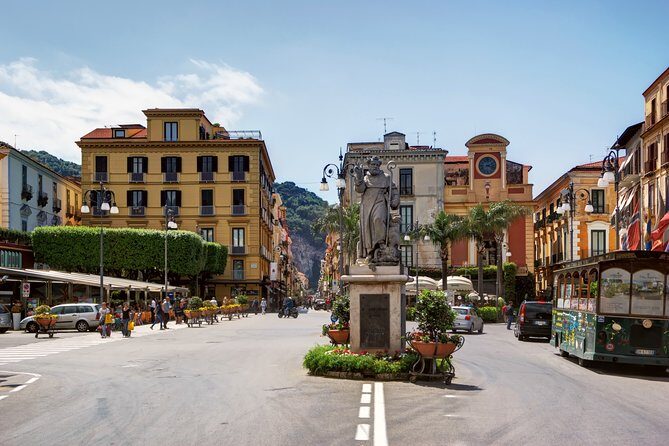 Transfer from Naples to Sorrento - Introduction