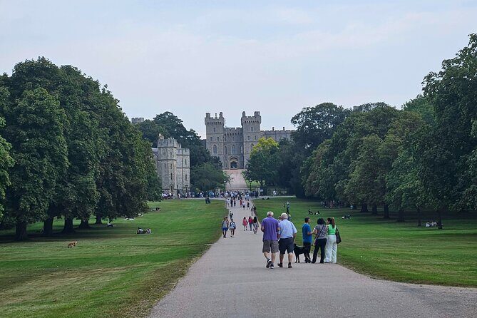 Transfer from Southampton to Heathrow via Stonehenge and Windsor - Frequently Asked Questions