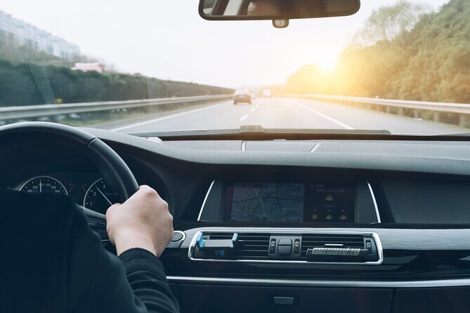 Transfer from Zurich Airport (ZRH) to Zurich City Center - Summary: Who Should Book This Service?