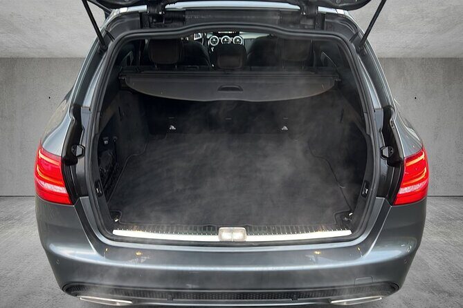 Transfer Lisbon to Porto or reverse with 2 stops - Key Points