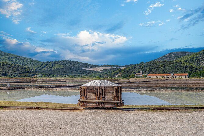 Transfer Split to Dubrovnik with Sightseeing in Ston Town - Exploring the Route: From Split to Dubrovnik via Ston