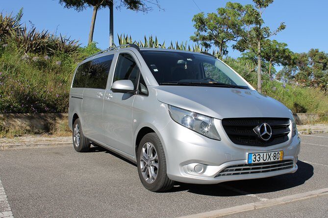 Transfer Tour Lisbon/Porto with 2 stops options Óbidos, Nazaré, Fátima, Coimbra - Key Points