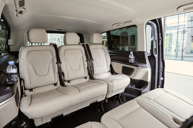 Transfers between Paris, CDG, Orly, Disneyland & Versaille by van - Deep Dive into the Transfer Experience