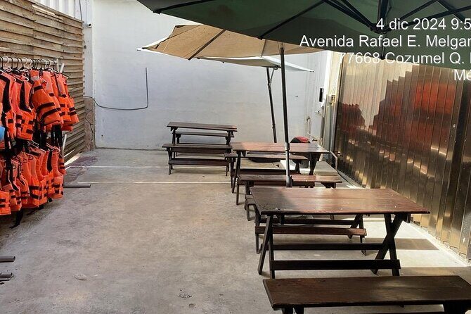 Transparent Boat Tour Cozumel Snorkel, 2 Drinks - FAQs