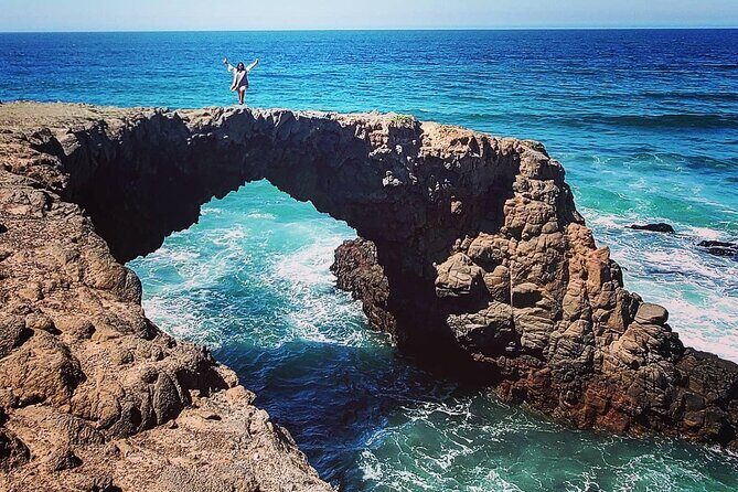 Transportation Suburban Weddings,Birthday/Valley of Guadalupe - Key Points