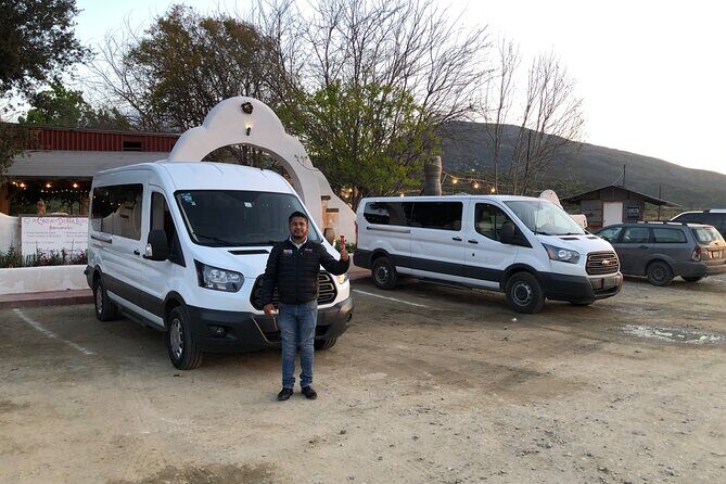 Transportation Suburban Weddings,Birthday/Valley of Guadalupe - The Sum Up