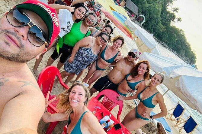 Travel from Guadalajara to Puerto vallarta shopping mall galleries - Key Points