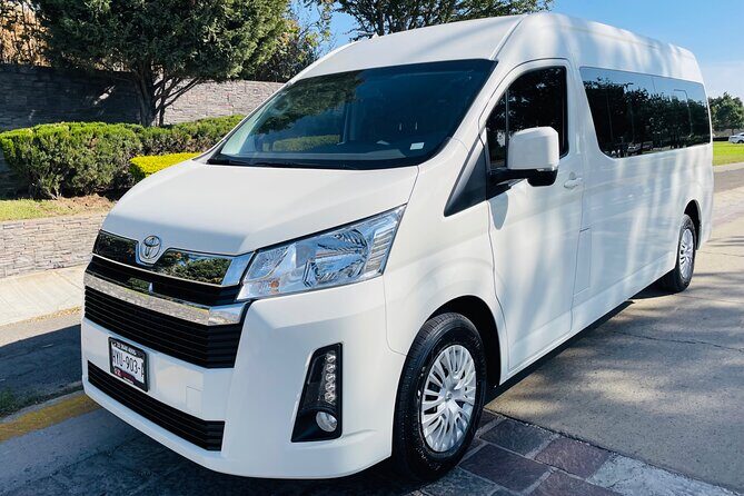 Travel from Guadalajara to Puerto vallarta shopping mall galleries - Who Is This Tour Best Suited For?