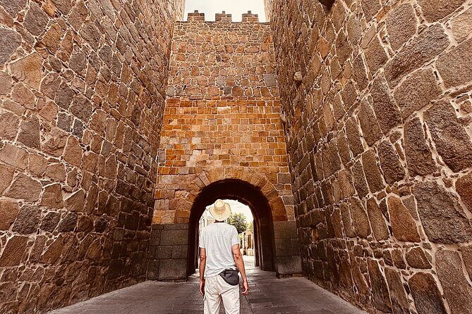Travel through Segovia and Avila in a Small Group from Madrid - What Makes This Tour Stand Out?