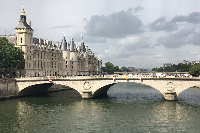 Treasure Hunt in Paris  From the Panthéon to the Louvre - Frequently Asked Questions