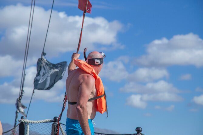 Treasure Hunt Snorkeling in Aguas Claras with Food Included - Delicious Food and Drinks: A Pirate’s Feast