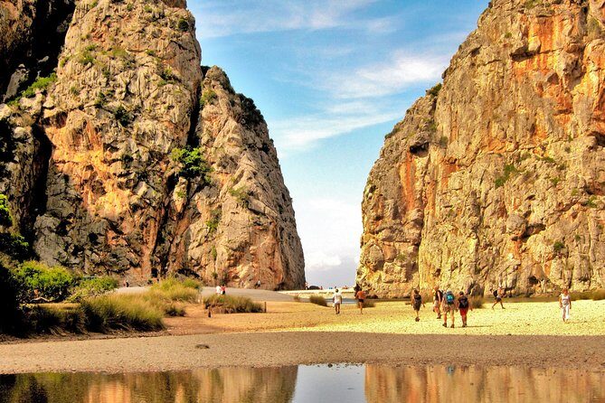 Trekking Torrent de Pareis - Exploring the Torrent de Pareis Trek