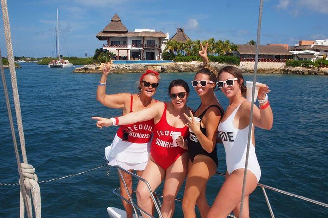 Trimaran La Lupita,Sail Away to Isla Mujeres from Cancun - The Sum Up