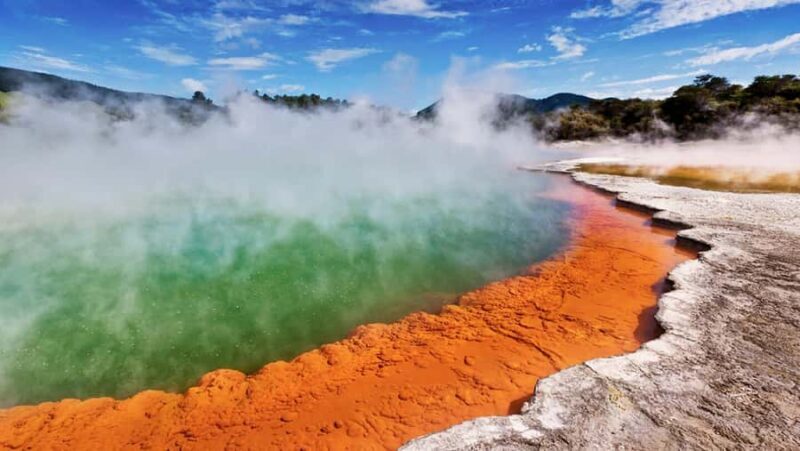 TRIPLE DEAL Wai-O-Tapu, Redwood & Blue Spring from Auckland - The Mud Pool: Raw Power in Action