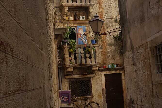 Trogir Old Town History and Monuments Private Guided Walking Tour - Why This Tour Works