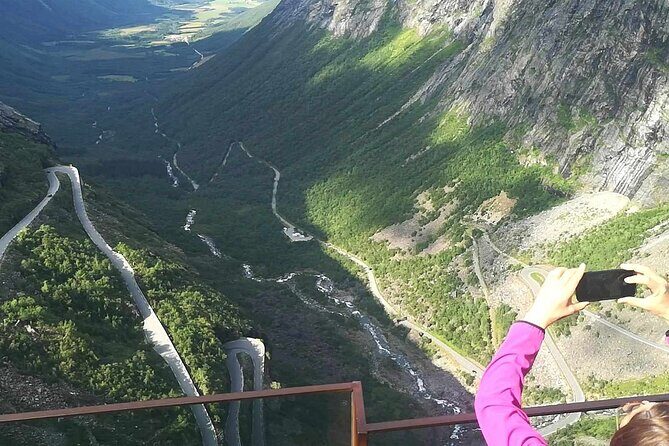 Trollstigen 100% Highlights Fjord to Troll 10 stops 16 seats max - Gudbrandsjuvet Waterfalls: Nature’s Power Play