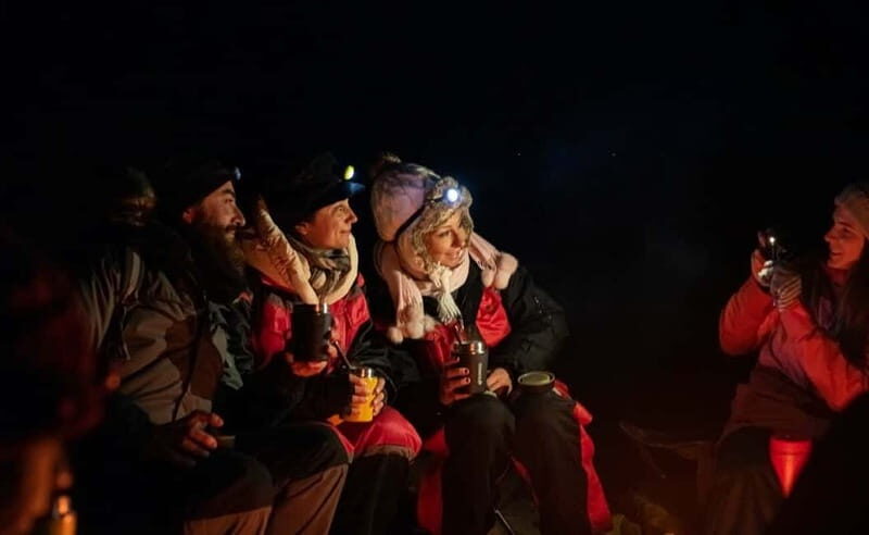 Tromsø: All inclusive Aurora Hunt with photos, food & drinks - Key Points