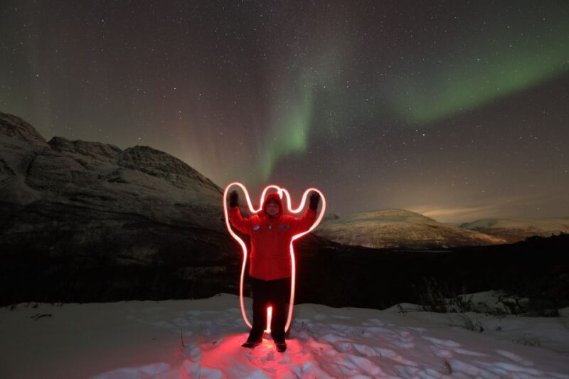 Tromsø: Aurora Borealis, Campfire, Hot Meal, Arctic Tour - FAQ