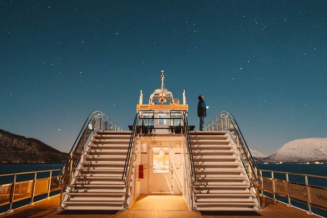 Tromso Aurora Cruise with 3-Course Dinner - Key Points