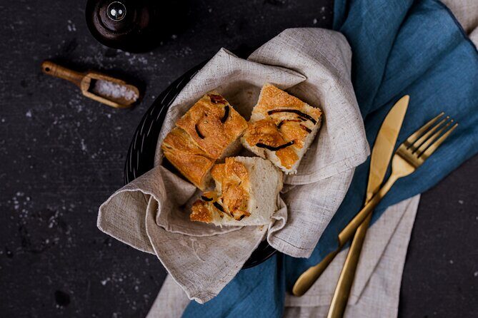 Tromso Aurora Cruise with 3-Course Dinner - Who Is This Tour Perfect For?